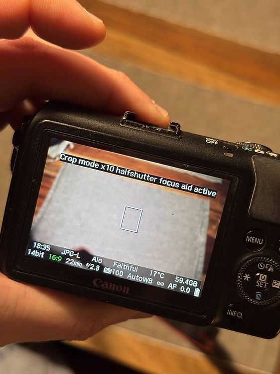 Canon EOS M mit EF-M 22mm und Magic Lantern (Gebraucht) in Pfäffikon ZH ...