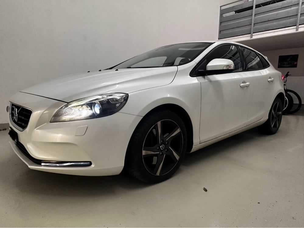 Volvo v40 D3 | Kaufen auf Ricardo