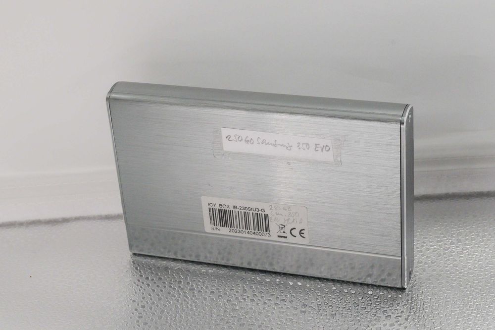 ICY BOX avec SSD 250Go Samsung 850 EVO msata (Gebraucht) in Satigny für ...