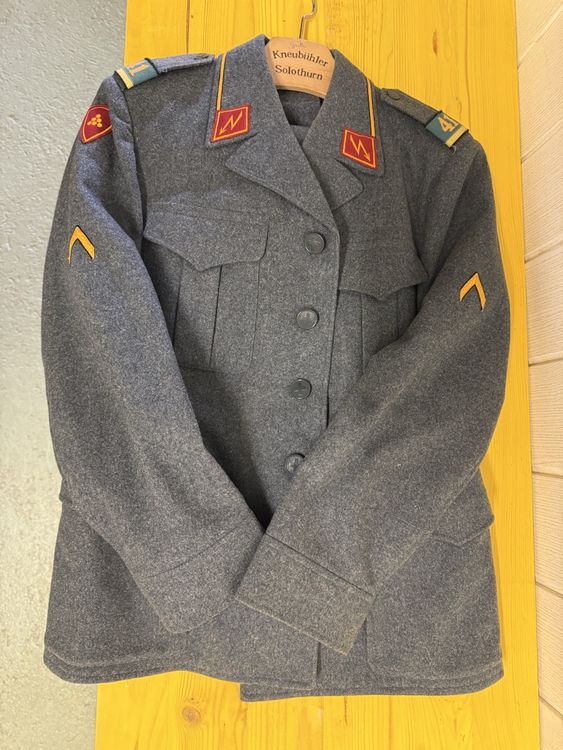 Uniform CH Ord. 49 der Artillerie (Gebraucht) in Wittnau für CHF 16 ...