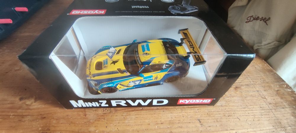Mini - Z RWD Kyosho 1/27 Mercedes AMG GT3 (Neu (gemäss Beschreibung ...