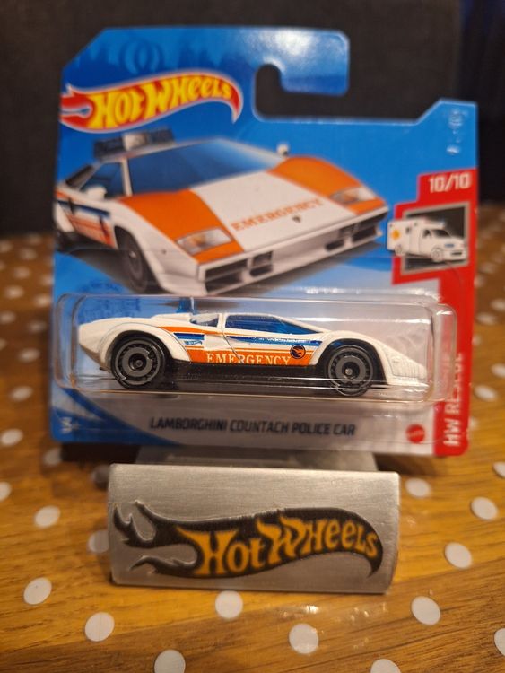 Treasure Hunt HW Rescue 2021 Lamborghini Countach Police Car | Kaufen ...