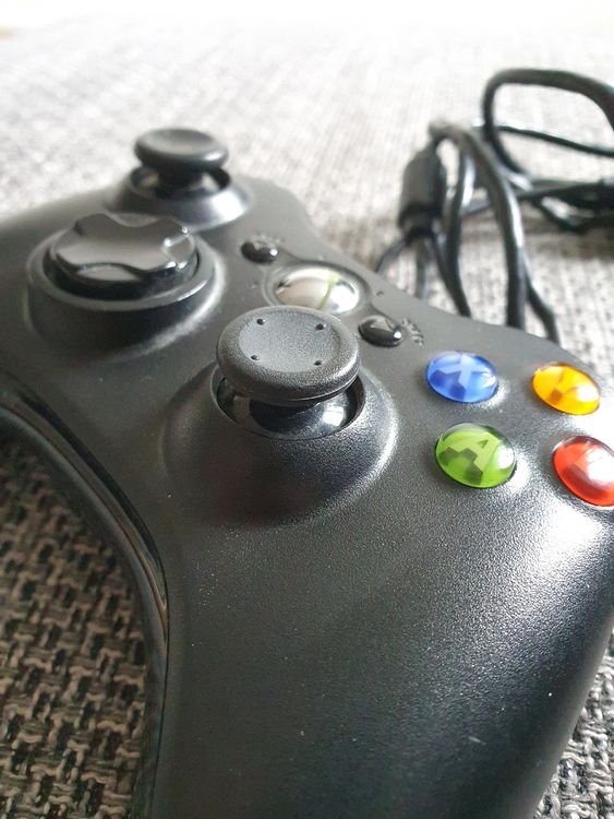 Original Xbox 360 Controller (Gebraucht) in Pfäffikon SZ für CHF 12 – mit Lieferung auf Ricardo ...