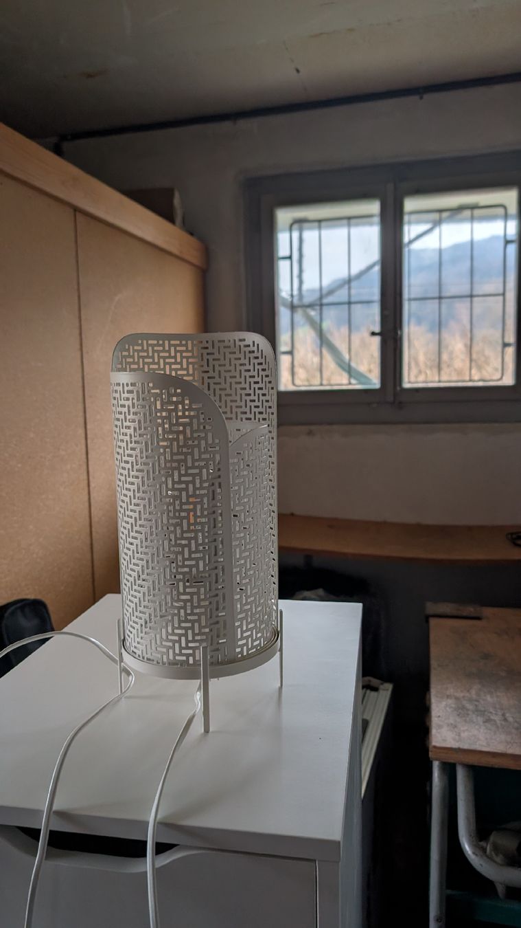 Ikar Lampe, fast neu (Gebraucht) in Horw für CHF 1 – nur Abholung auf ...