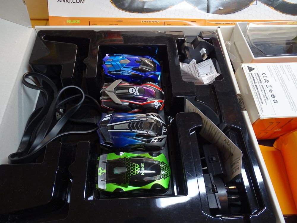 Anki Overdrive International, 4 Autos und Extra Bahnen, OVP (Gebraucht ...