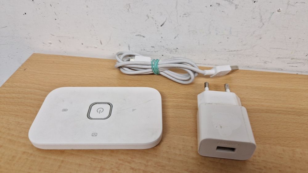 Huawei R218h mobiler Router mit WLAN ab 1.- | Kaufen auf Ricardo