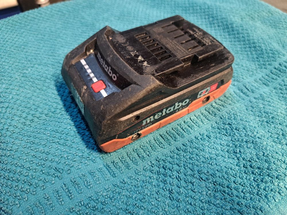 Metabo Akku 18V 4AH, 2021 CAS (Gebraucht) in Hunzenschwil für CHF 30 ...