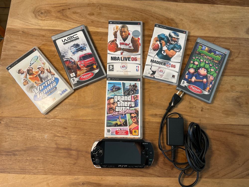 Sony PSP inkl. 6 Spiele und Ladegerät (Gebraucht) in Zürich für CHF 46 ...