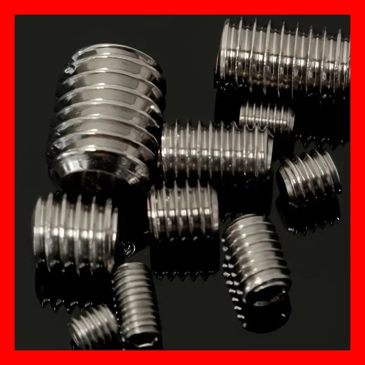 100 tlg Set Madenschrauben Gewindestift Wurmschraube Möbel (Neu und originalverpackt) in ...