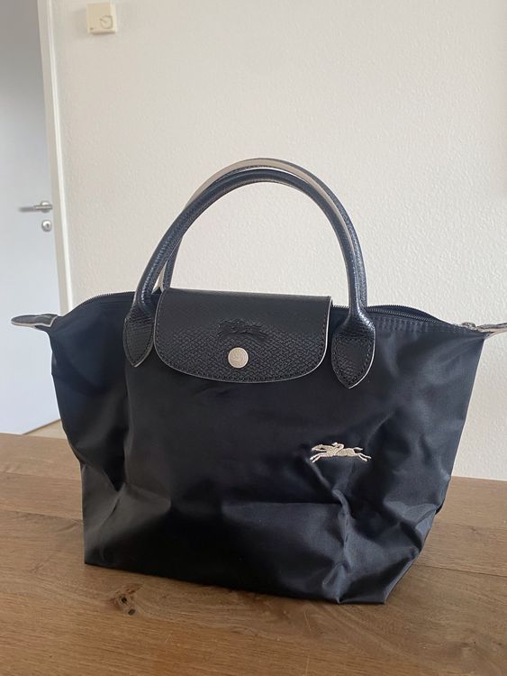 Longchamp Le Pliage S, schwarz mit weissen Details (Neu (gemäss Beschreibung)) in Hergiswil NW ...