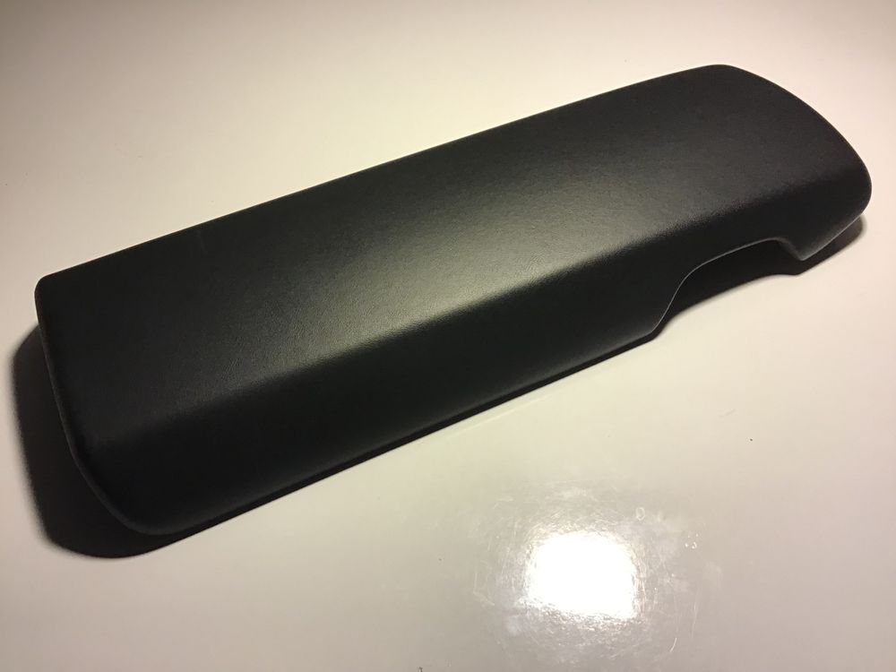 Armlehne schwarz "PORSCHE 911/GT3–991" neuwertig (Neu (gemäss ...