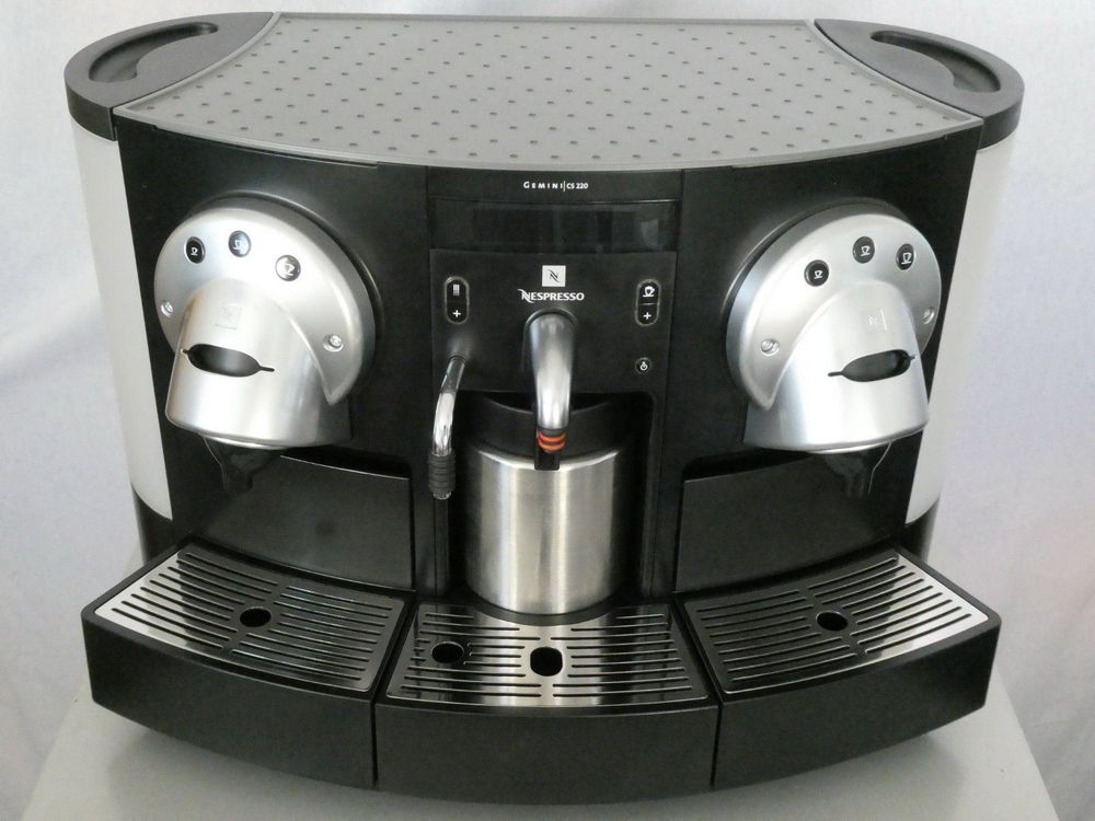 NESPRESSO GEMINI CS220 CS 220 PRO Typ702 (Gebraucht) in Safenwil für ...
