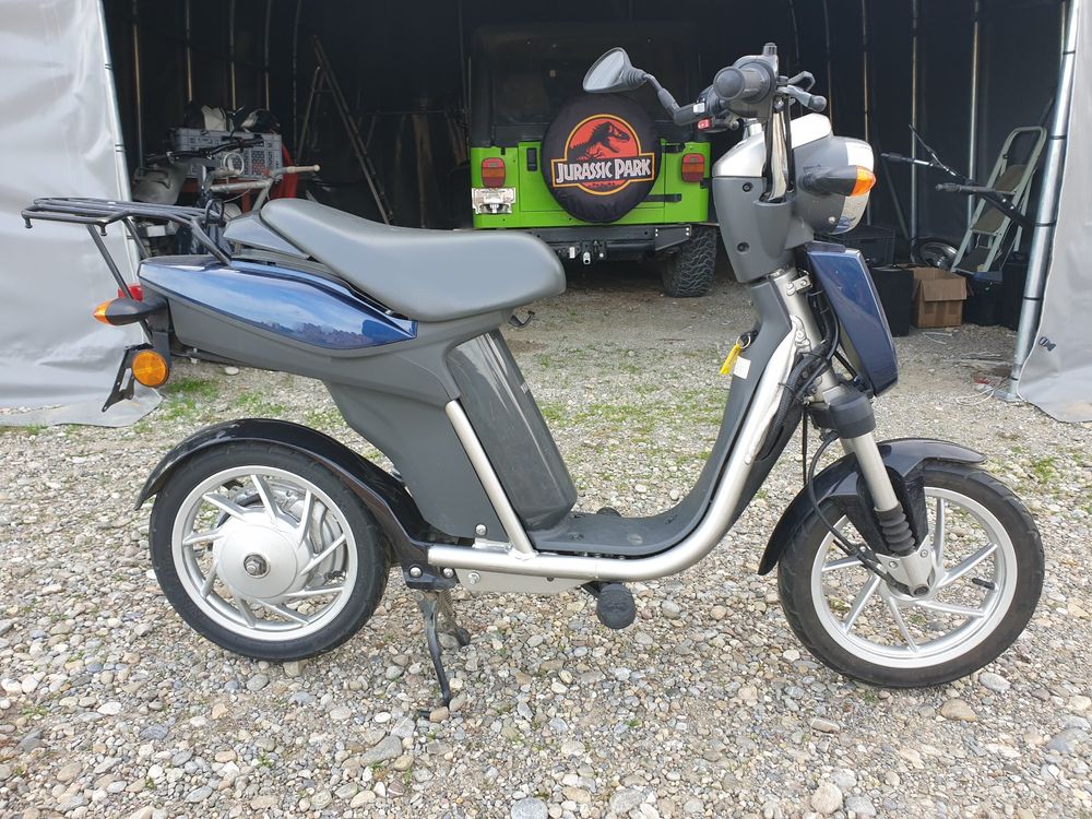 Yamaha Elektro scooter Roller EC 03 20km/h 500W (Gebraucht) in Hallau für CHF 230 – nur Abholung ...