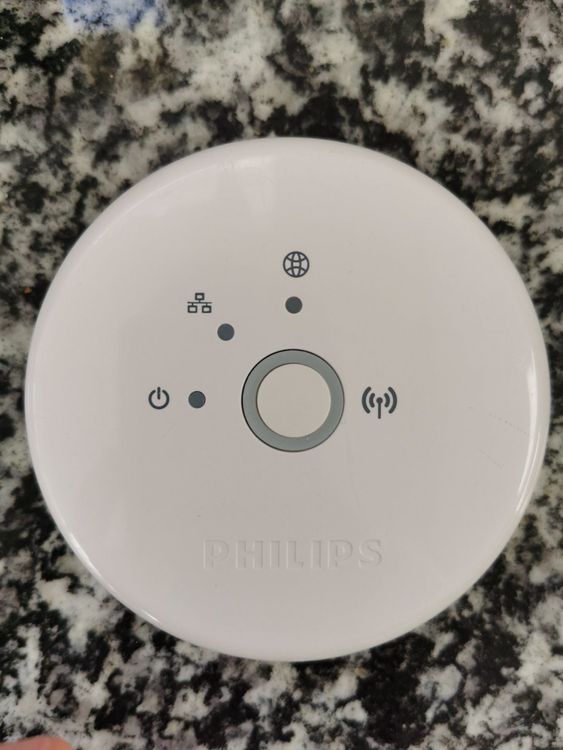 Philips HUE Bridge V1 (Gebraucht) in Meilen für CHF 10 – mit Lieferung ...