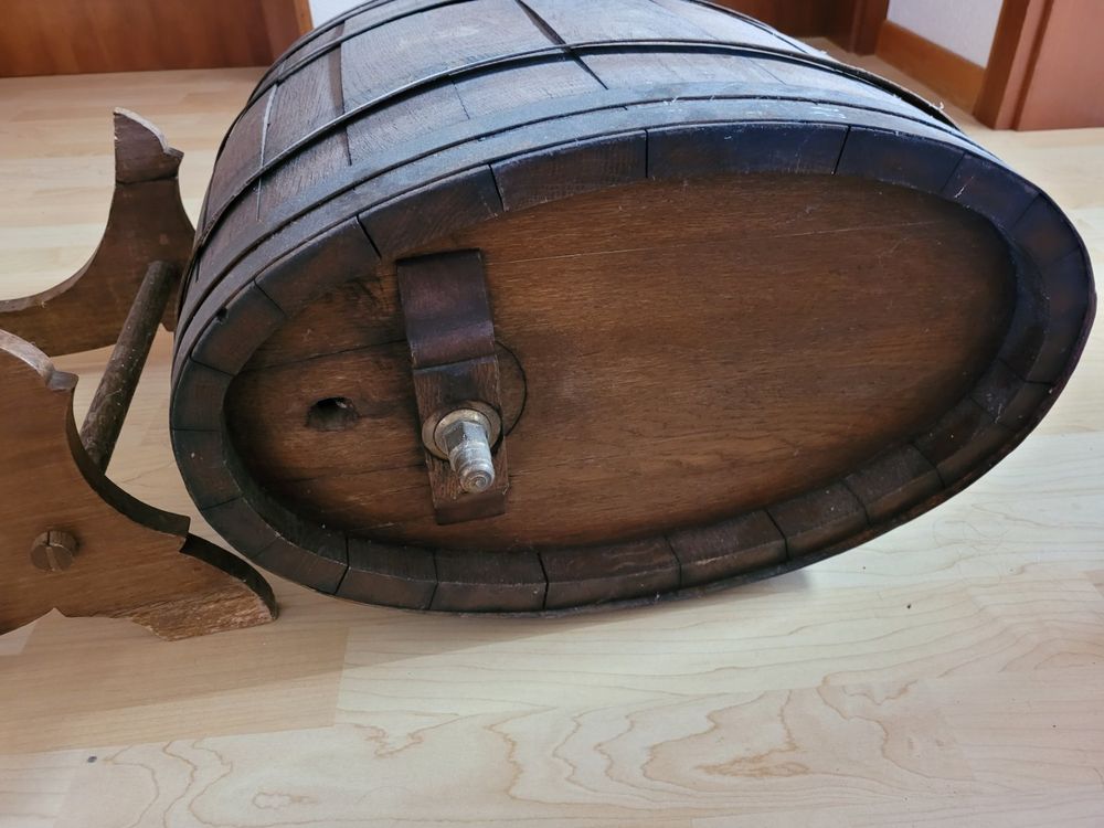 Holzfass, Fass gross, alt (Gebraucht) in Flumenthal für CHF 35 – nur ...
