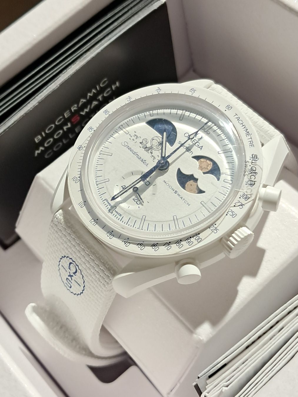 Swatch x Omega Mission to Earthphase Moonshine Gold Cold Mo. (Neu und ...