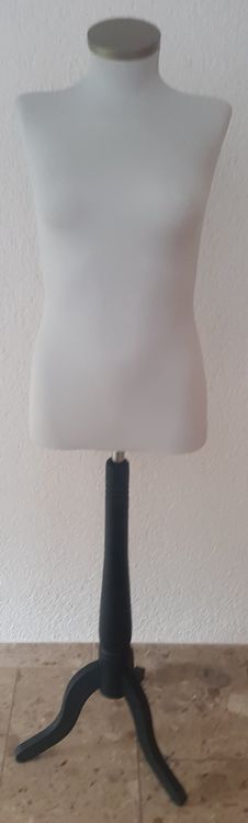 Schneiderpuppe, Schneiderbüste mit Holzständer, höhenverstel (Gebraucht) in Luzern für CHF 129 ...