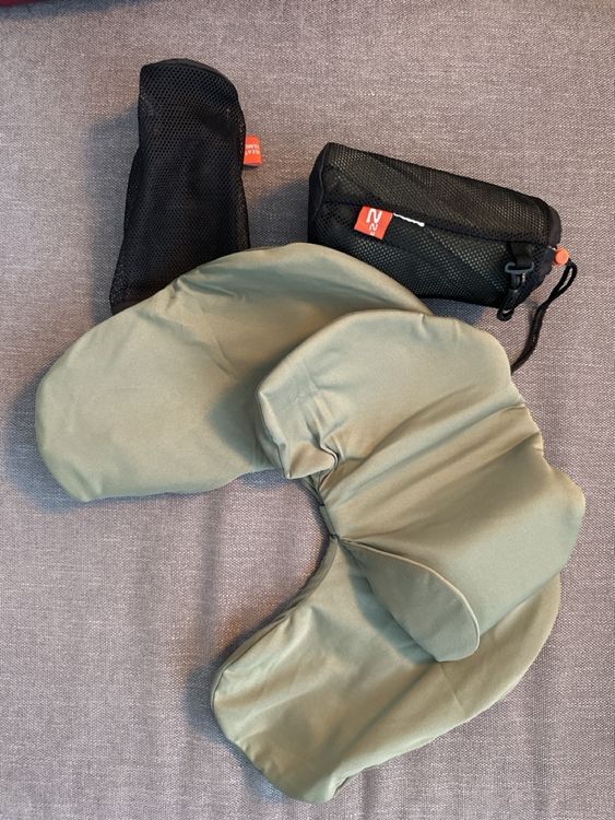 2x Reise Nackenkissen Set zum Aufblasen von Tchibo (Gebraucht) in Bäch ...