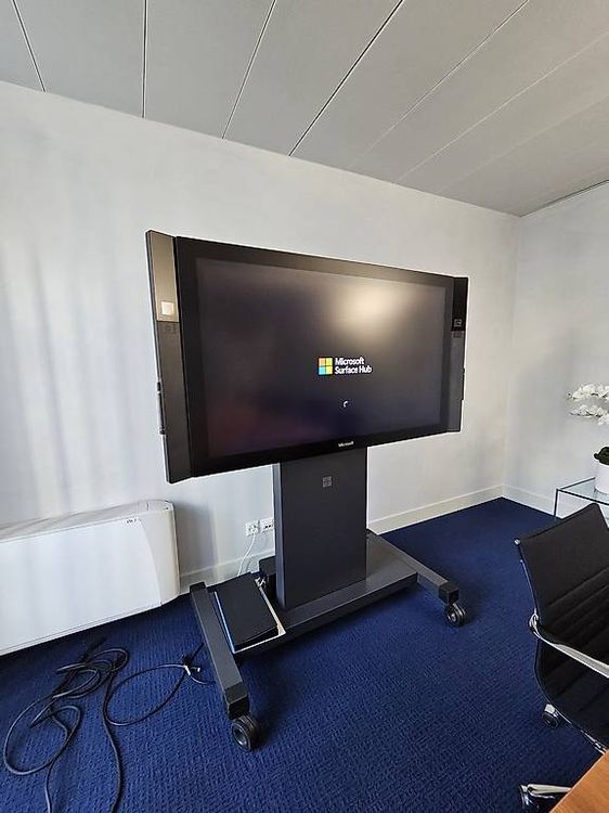 Microsoft Surface Hub 55 Rolling (Gebraucht) in Genève für CHF 500 ...