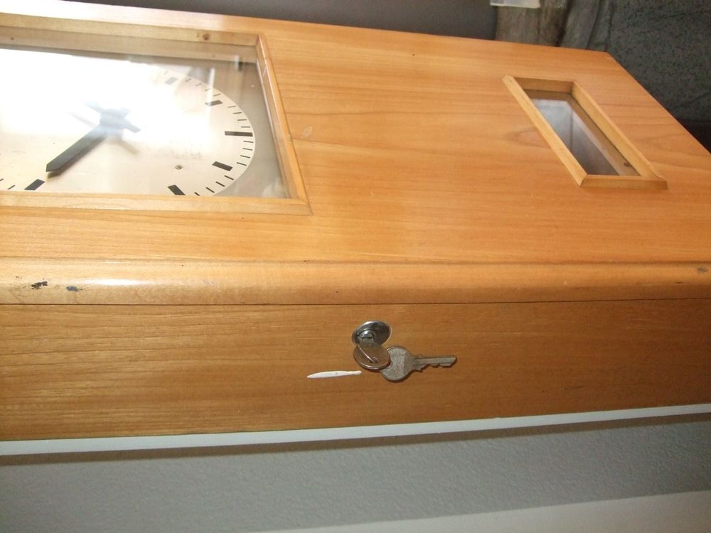 JSGUS Signaluhr (Gebraucht) in Muhen für CHF 50 – nur Abholung auf ...