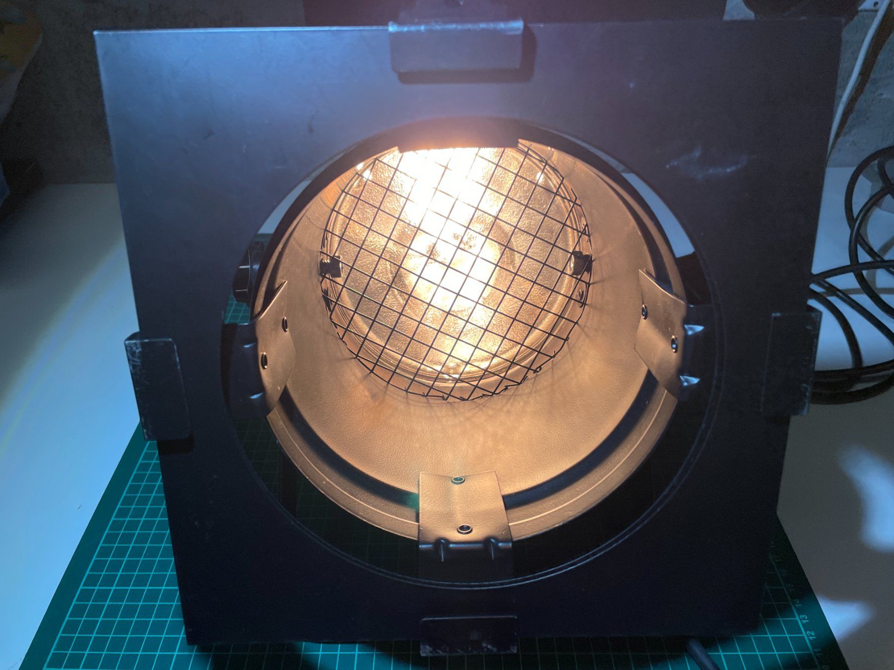 JBSYSTEMS PAR56 Pro Black (D'occasion) à Bernex pour CHF 15 – avec ...