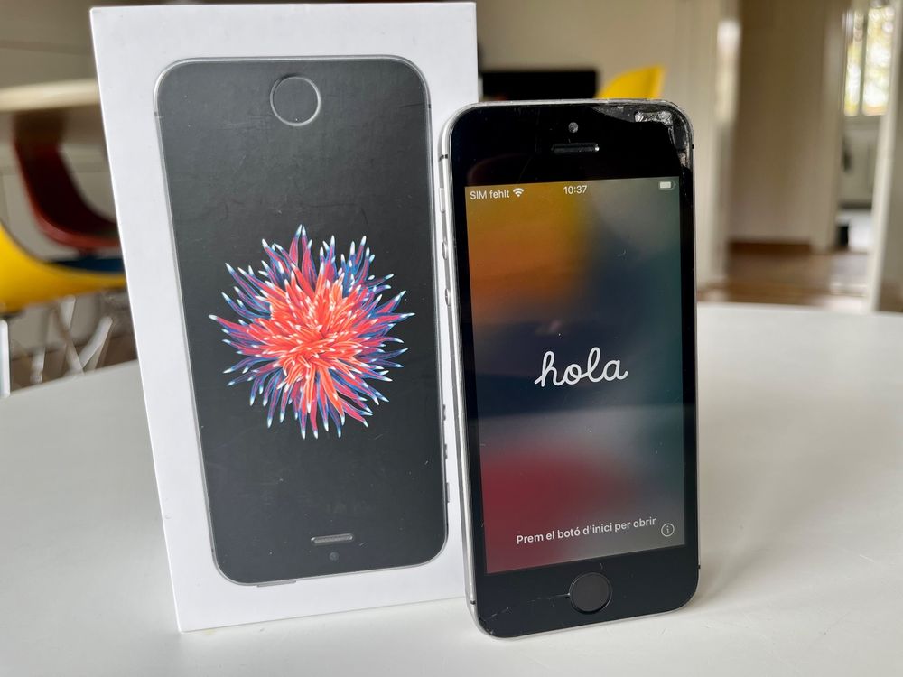 Apple iPhone SE 2016 64GB Space Grey Modell A1723 | Kaufen auf Ricardo