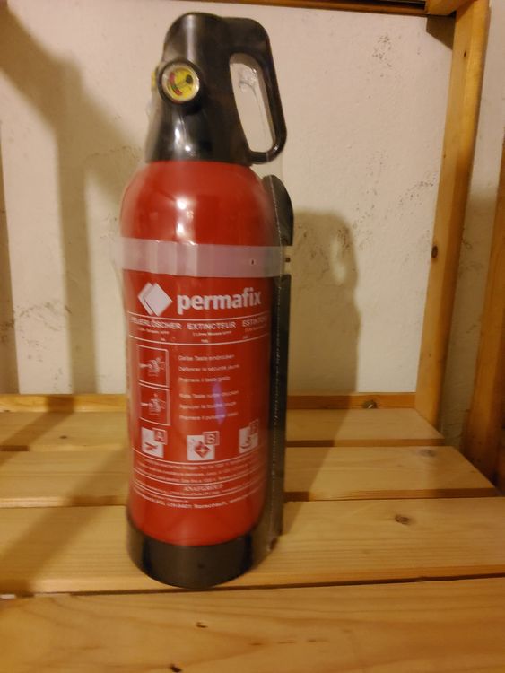 Feuerlöscher Permafix neu & originalverpackt 38 cm | Kaufen auf Ricardo