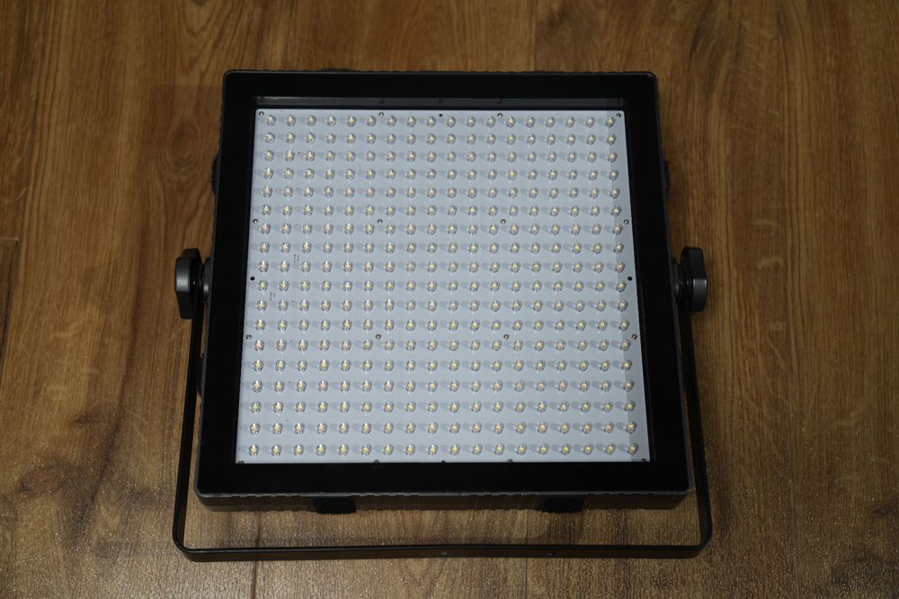 Flächen LED Bicolor Leuchte (Tecpro Felloni "TP-LONI-B150") (Gebraucht ...