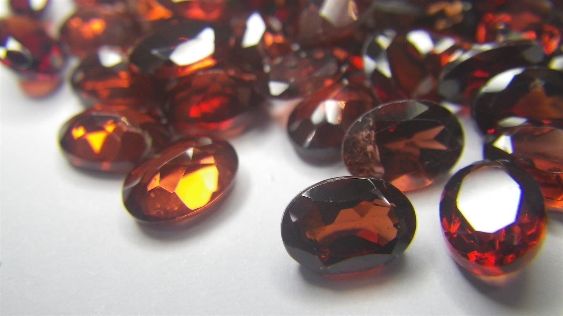 Promo - 2x Grenats ovales 10x8 mm - Valeur 140.- Fr (Neuf (Voir ...