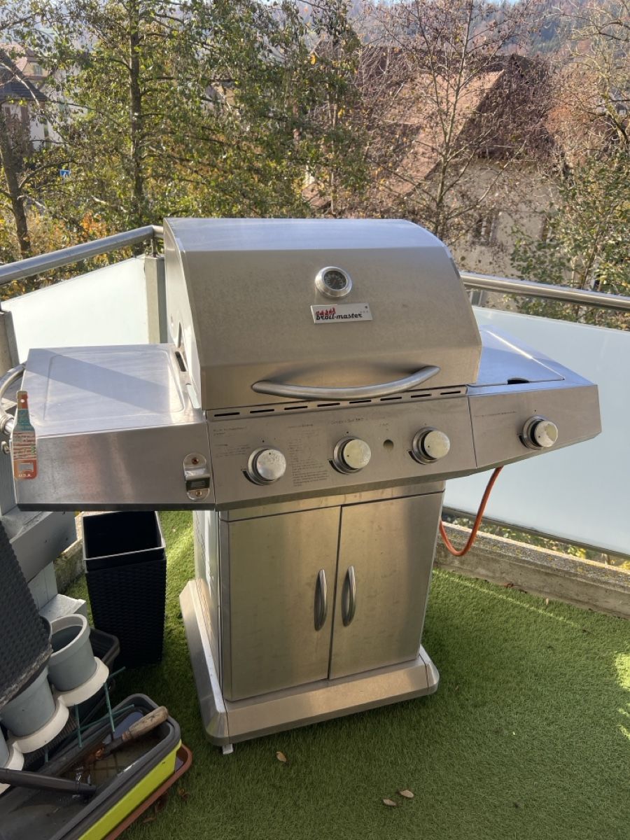 Broil Master Gasgrill mit 3 Brenner - Top Zustand! (Gebraucht) in ...