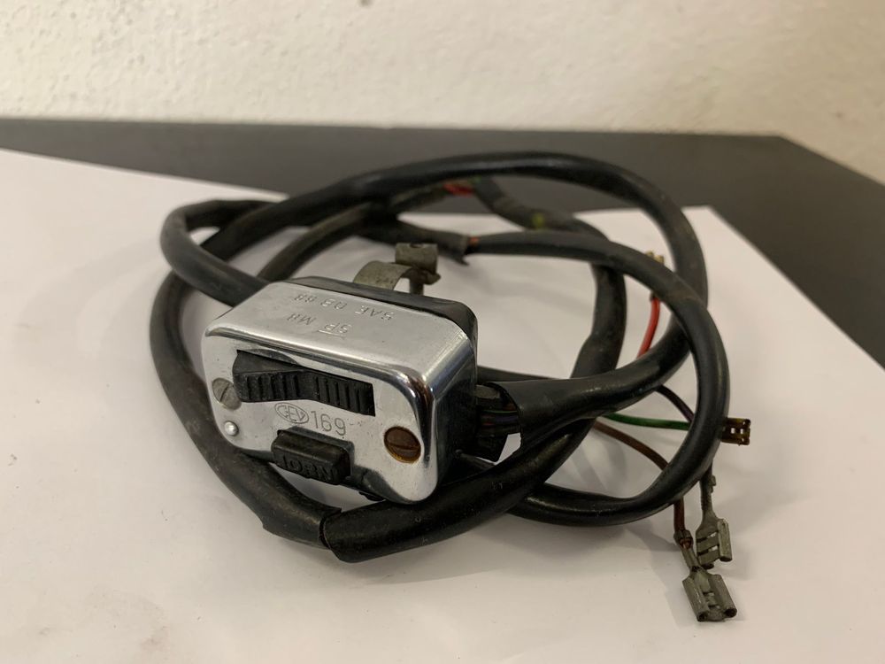 Interrupteur/Schalter CEV 169 SP M8 (Gebraucht) in Courtételle für CHF ...