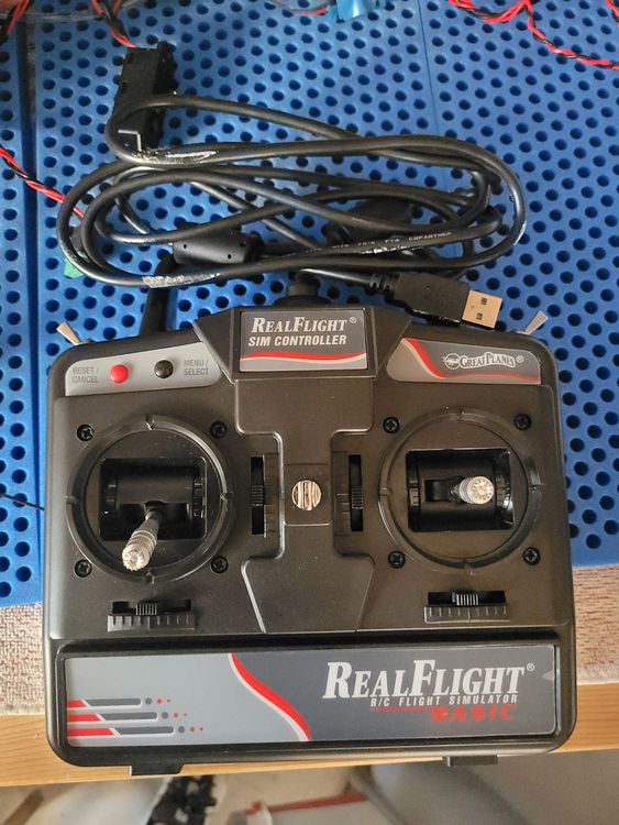 Realflight Simulator inkl. Sender (Neu (gemäss Beschreibung)) in ...
