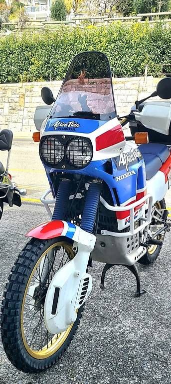 Bulle moto Ermax Rally Africa Twin 650 RD03 (D'occasion) à Corseaux ...