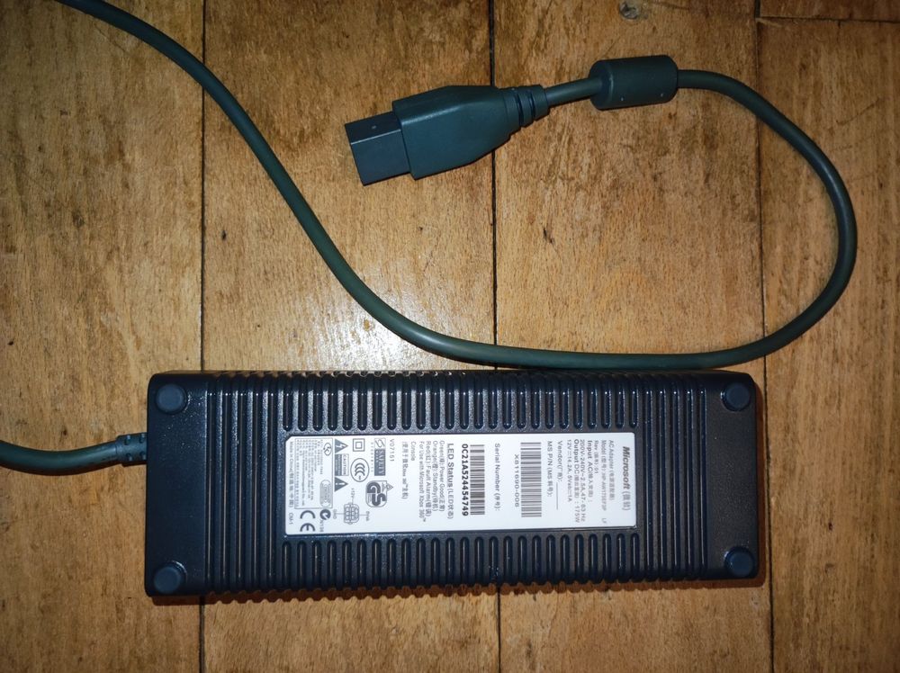 Xbox 360 Original Power Supply | Kaufen auf Ricardo