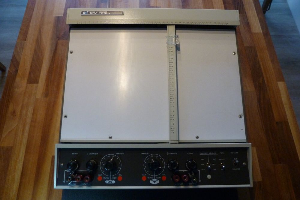 Hewlett-Packard 7005B X-Y Recorder / Plotter (Gebraucht) in Gwatt (Thun ...