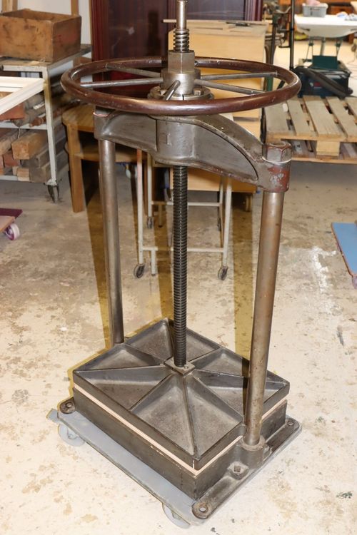 Antike Buchpresse (Gebraucht) in Stans für CHF 230 – nur Abholung auf Ricardo kaufen