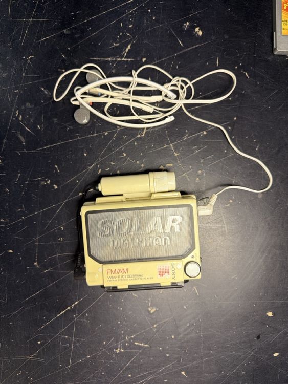 Sony Walkman WM-F107 Solar, Kult, Rarität (Defekt) in Dagmersellen für ...