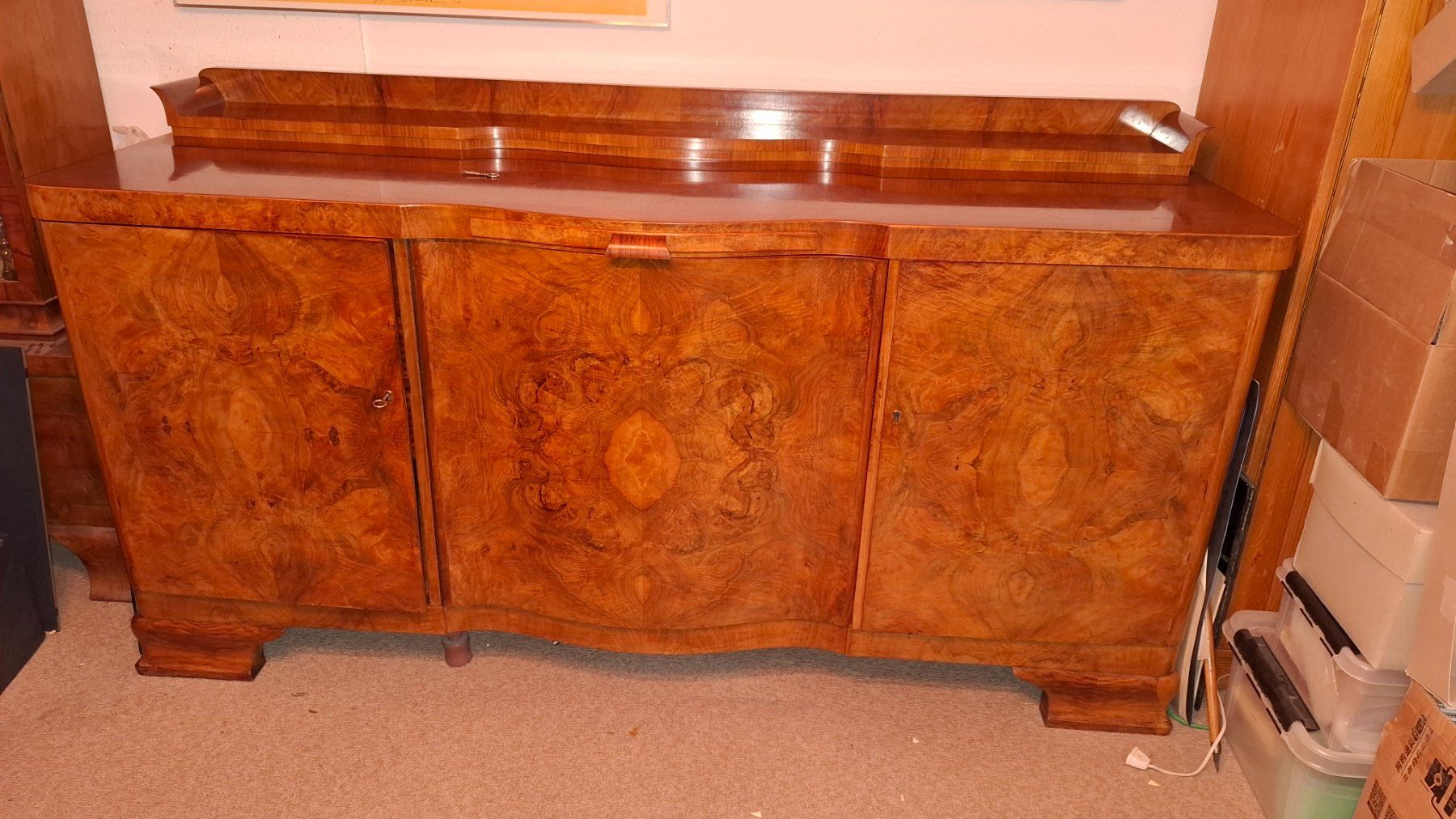 ⚠️ Antikes Büffetmöbel, Nussbaum?, sehr guter Zustand! (Gebraucht) in ...