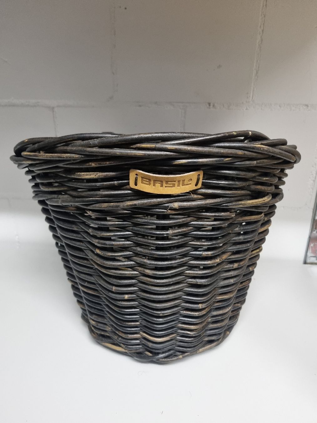 Velo Korb Basil aus Weide, neuwertig, ideal für den Frühling (Gebraucht ...