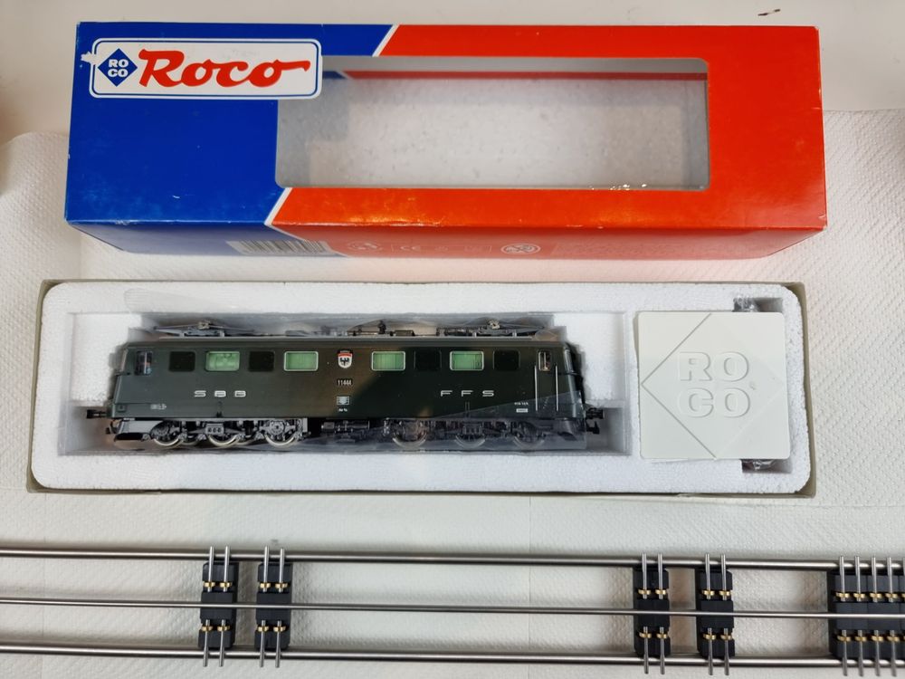 Roco 43698 Ae 6/6 H0 DC digital 1:87 ESU LokPilot 4 (Neu (gemäss ...