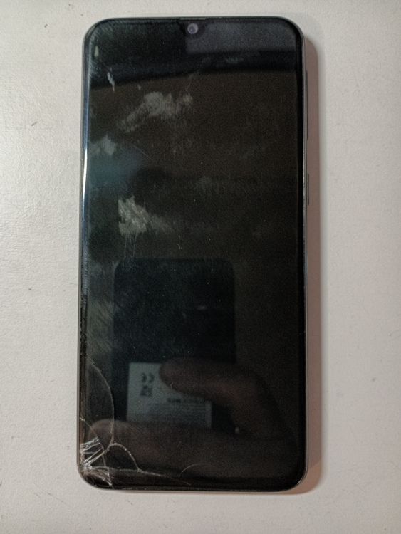 Samsung Galaxy A40 64GB #4 (Defekt) in Vevey für CHF 5 – mit Lieferung auf Ricardo kaufen
