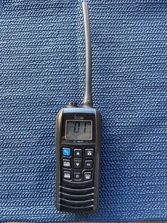 Handfunkgerät: Icom IC-M37E (Neu und originalverpackt) in für CHF 100 ...