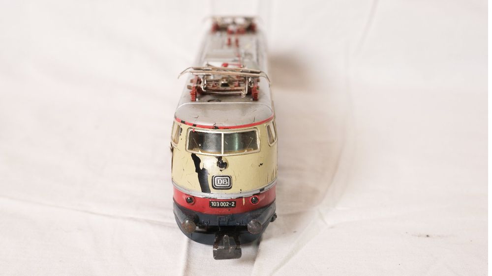 Märklin – HO- TEE-Lok BR103 DB (Gebraucht) in für CHF 22 – mit ...