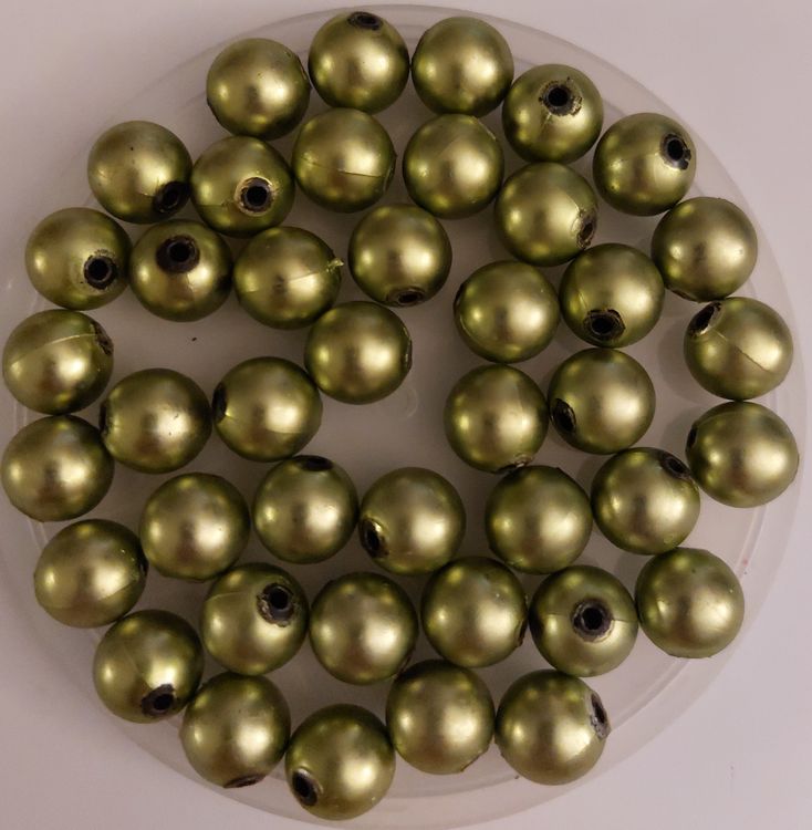 Perlen 40 Stück (Gebraucht) in Unterseen für CHF 2 – mit Lieferung auf Ricardo kaufen