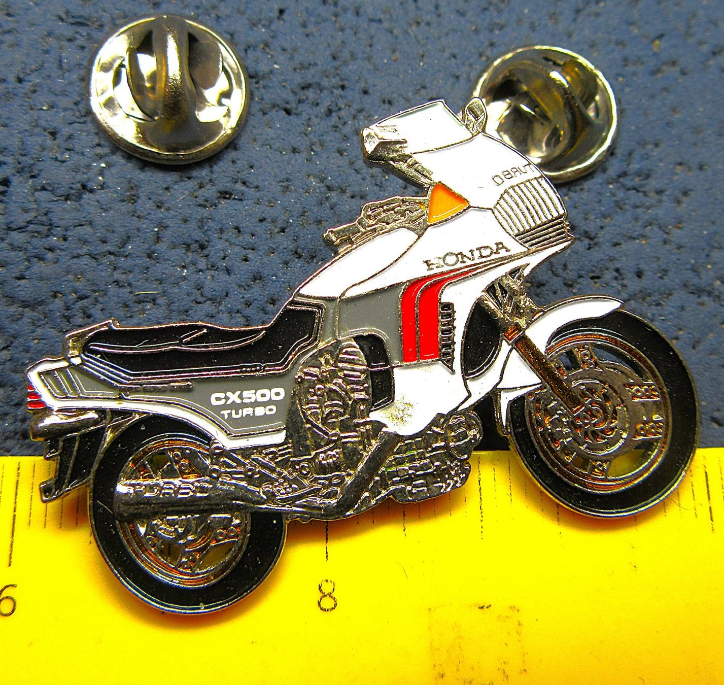 HONDA CRX500 MOTOR-CYCLES 2NÄGEL-PIN GEPRÄGT LIMITIERT (Gebraucht) in ...