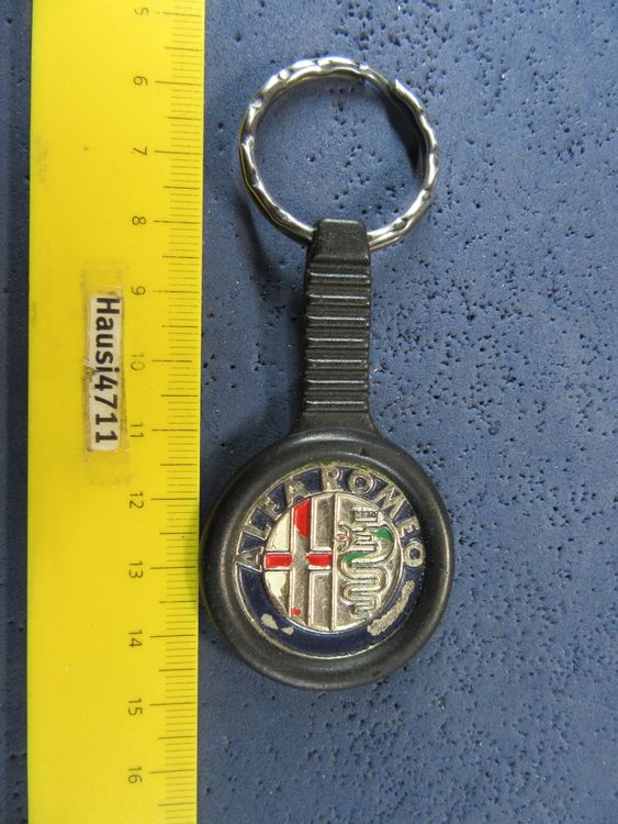 KEY-RING SCHLÜSSEL-ANHÄNGER ALFA ROMEO AUTO OLDI GEF. BEIDSE | Kaufen ...