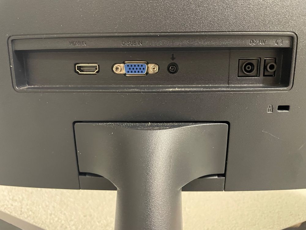 Samsung HDMI 27 inch Color display curved monitor (Gebraucht) in ...