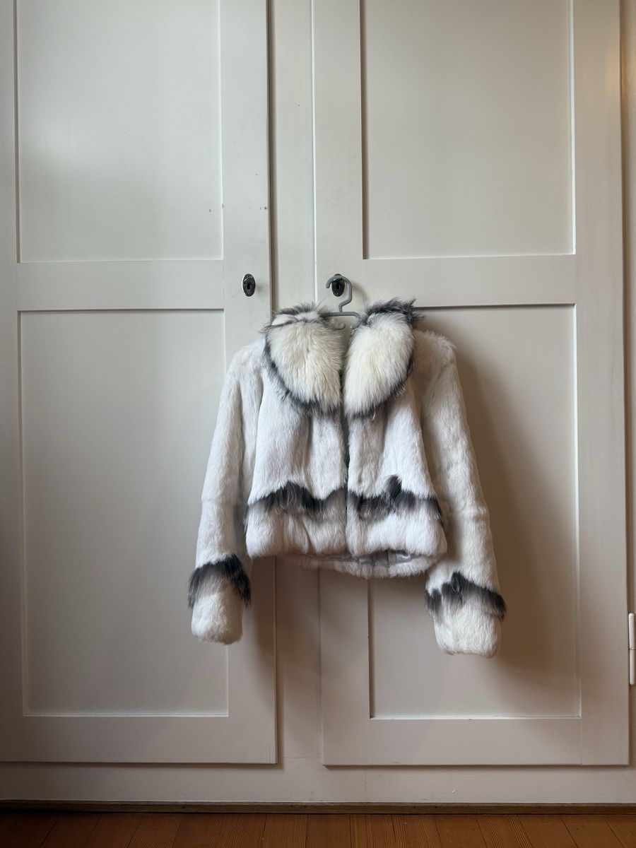 White rabbit natural genuine fur coat (D'occasion) à Meilen pour CHF ...