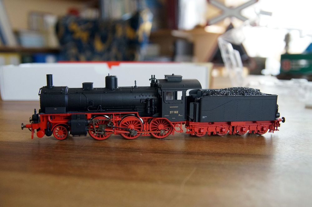 Fleischmann 413774 - DR Baureihe 37 162 (Gebraucht) in Schönenwerd für ...