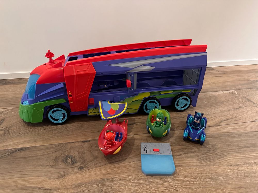 PJ Masks Mobiles Hauptquartier 2-in-1 inkl. 3 Figuren+Cars | Kaufen auf ...
